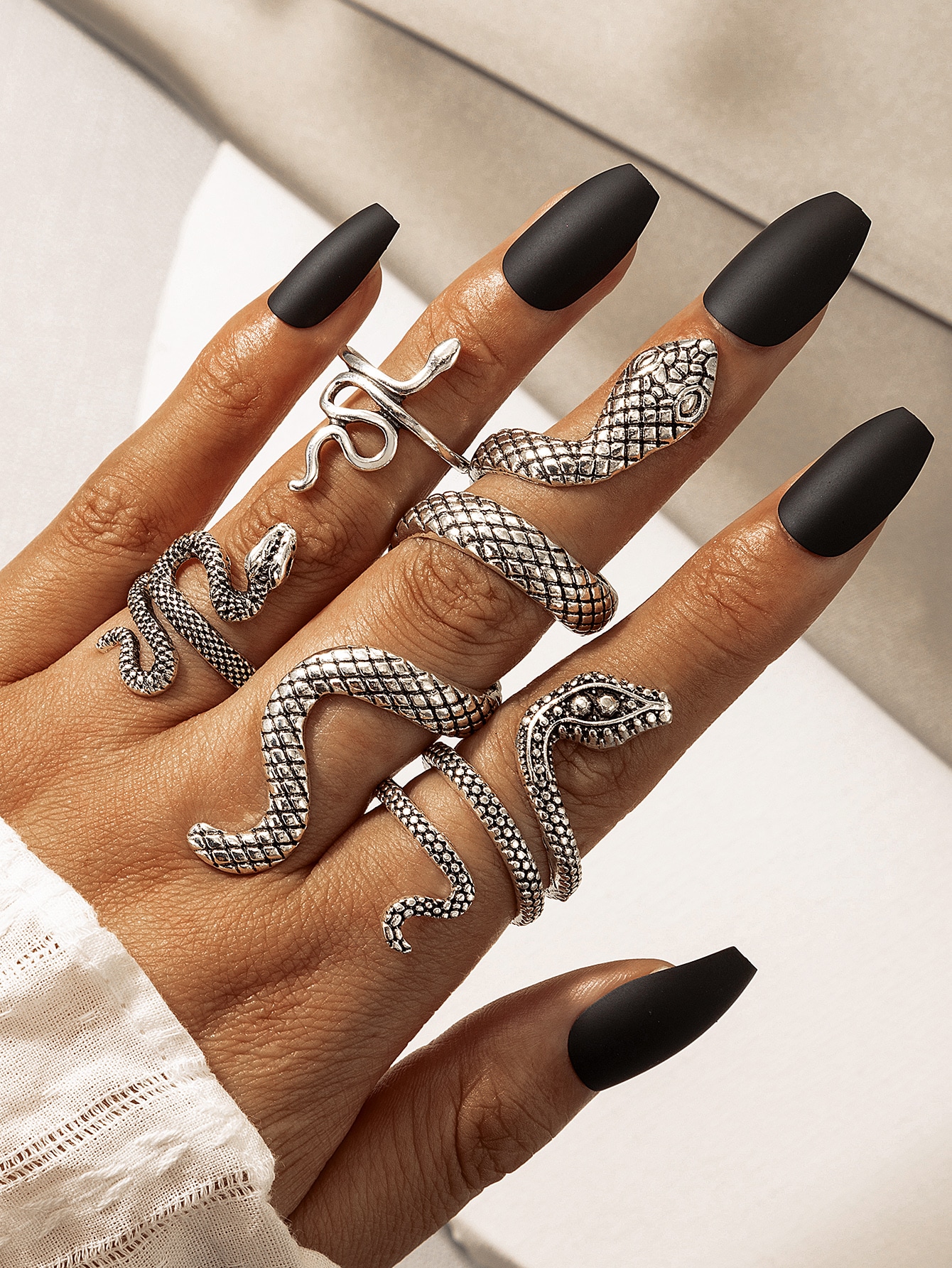 4 piezas anillo con diseño de serpiente