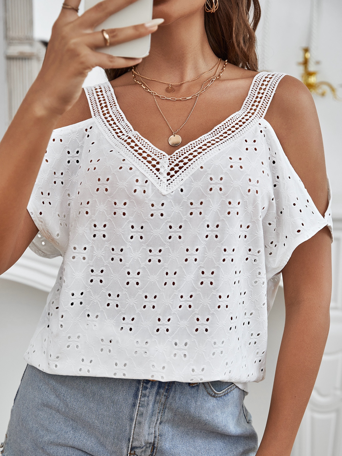 Shein Camiseta Ombro Frio Inserção De Renda De Guipura