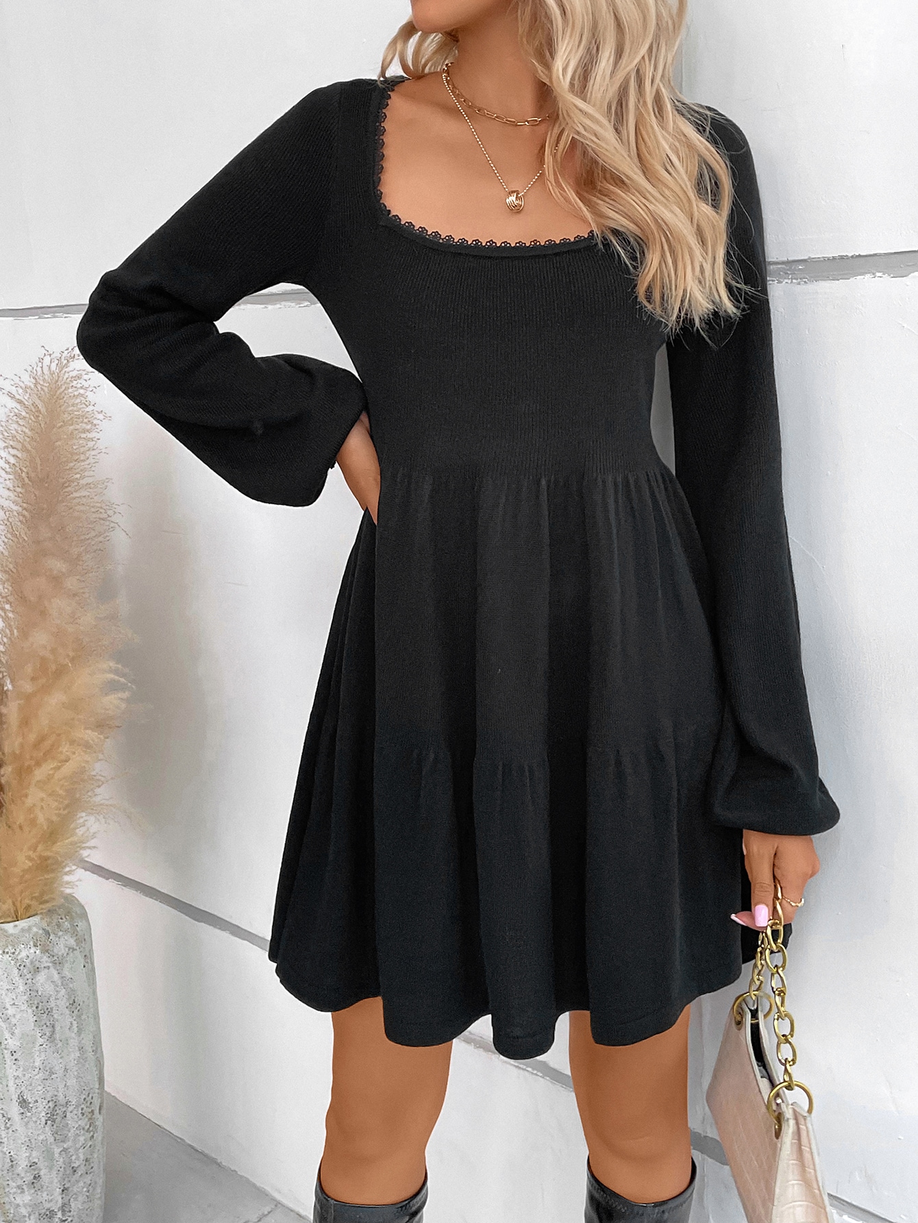 EMERY ROSE Vestido de tricô gola quadrada manga da lanterna bainha com babado