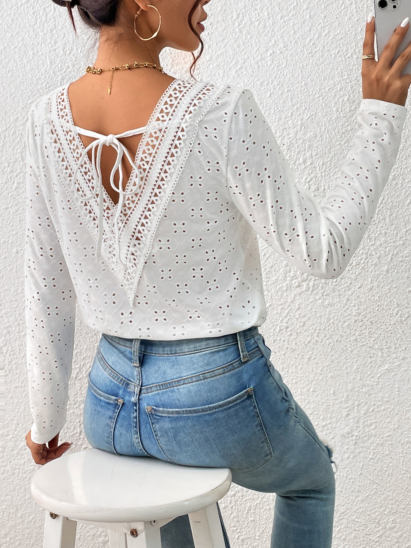 Shein Frenchy Camiseta Con Encaje Con Cordón Trasero