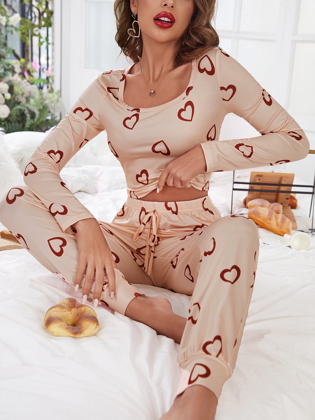 Pyjama Set Mit Herzen Muster U Ausschnitt Knoten Vorn