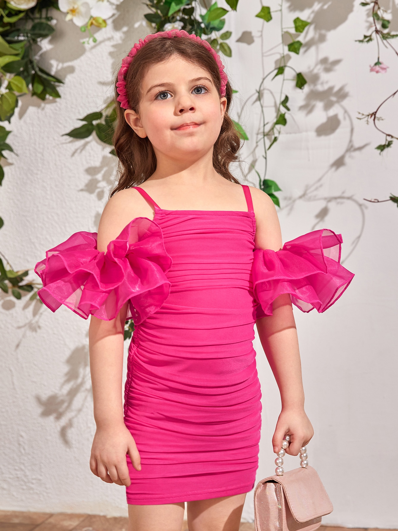 SHEIN Kids Nujoom Toddler Girls Cold Shoulder Exaggerated Ruffle Trim Ruched Dress