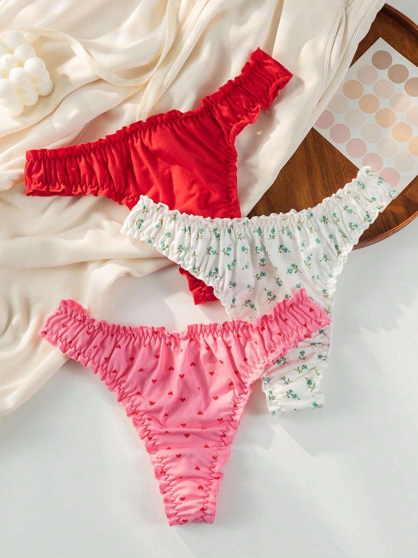 SHEIN 3 piezas Tanga con estampado floral ribete fruncido