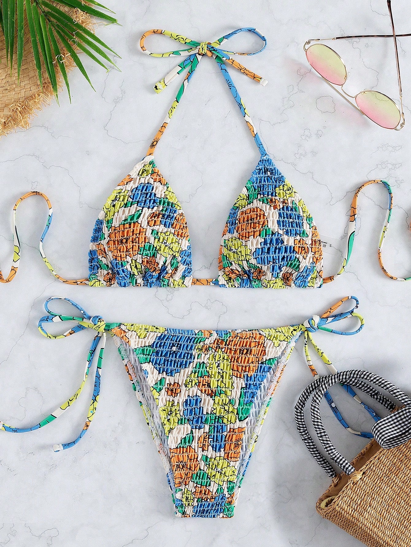 SHEIN Swim Vcay Conjunto de bikini con estampado floral Sujetador de triángulo fruncido y tanga