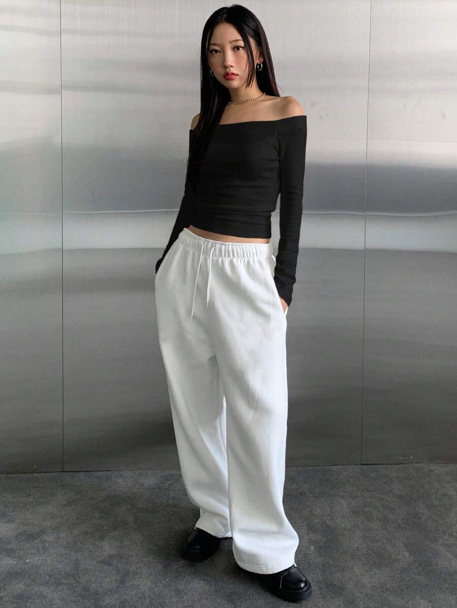 DAZY Off Shoulder Ruched Side Crop Tee | SHEIN USA