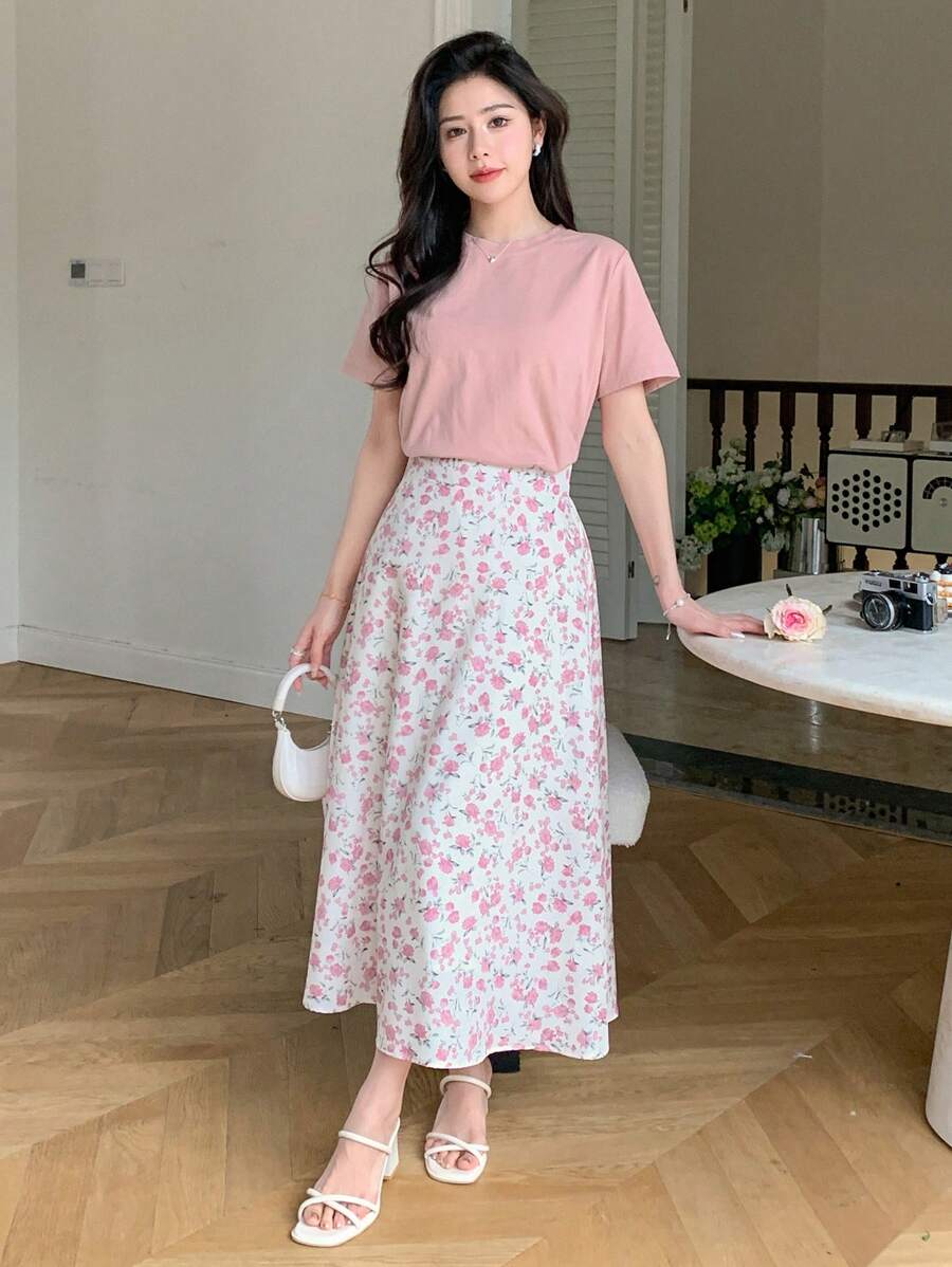 DAZY Top casual de manga curta com decote redondo e saia floral para o verão | SHEIN Brasil