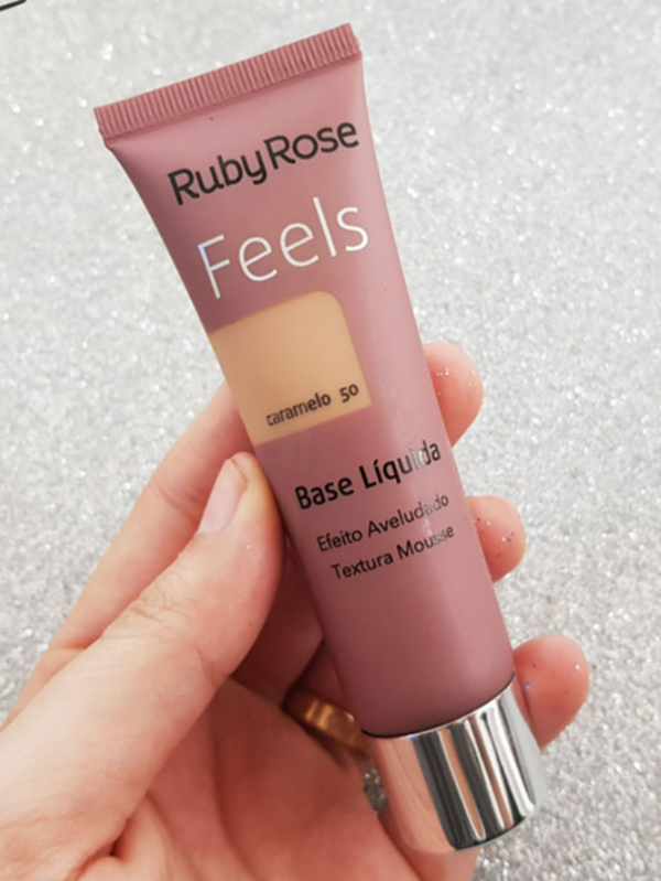 Ruby Rose Feels Base Líquida 29ml Hb-8053 Mousse Aveludado-Caramelo 50 | SHEIN Brasil