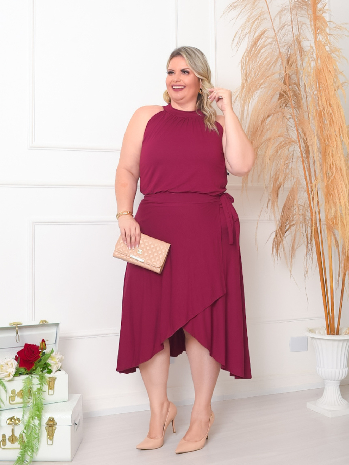 CONJUNTO SAIA ENVOLOPE C/ CROPPED GOLA ALTA LISO PLUS SIZE - MARSALA | SHEIN Brasil