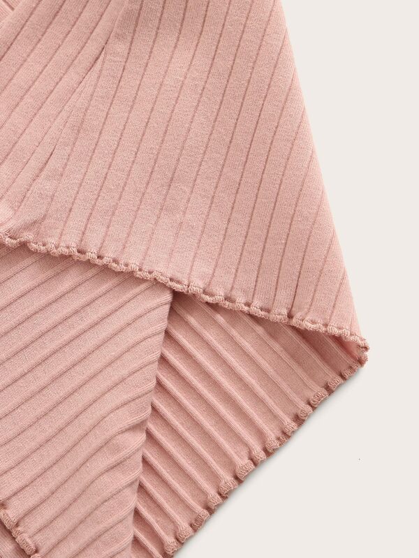 Shein Privé Top Delgado Tejido De Canalé Ribete En Forma De Lechuga