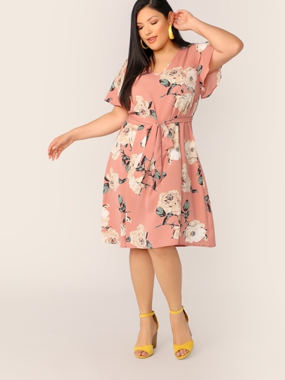 Women's Plus Size & Curvy Dresses | SHEIN