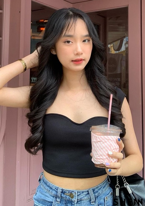 SHEIN BAE Sweetheart Neck Rib Knit Crop Tee | SHEIN USA