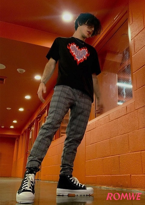 ROMWE Street Life Guys Cotton Heart Graphic Tee | SHEIN USA