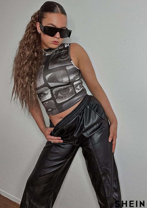 SHEIN ICON Figure Graphic Mock Neck Tank Top | SHEIN UK