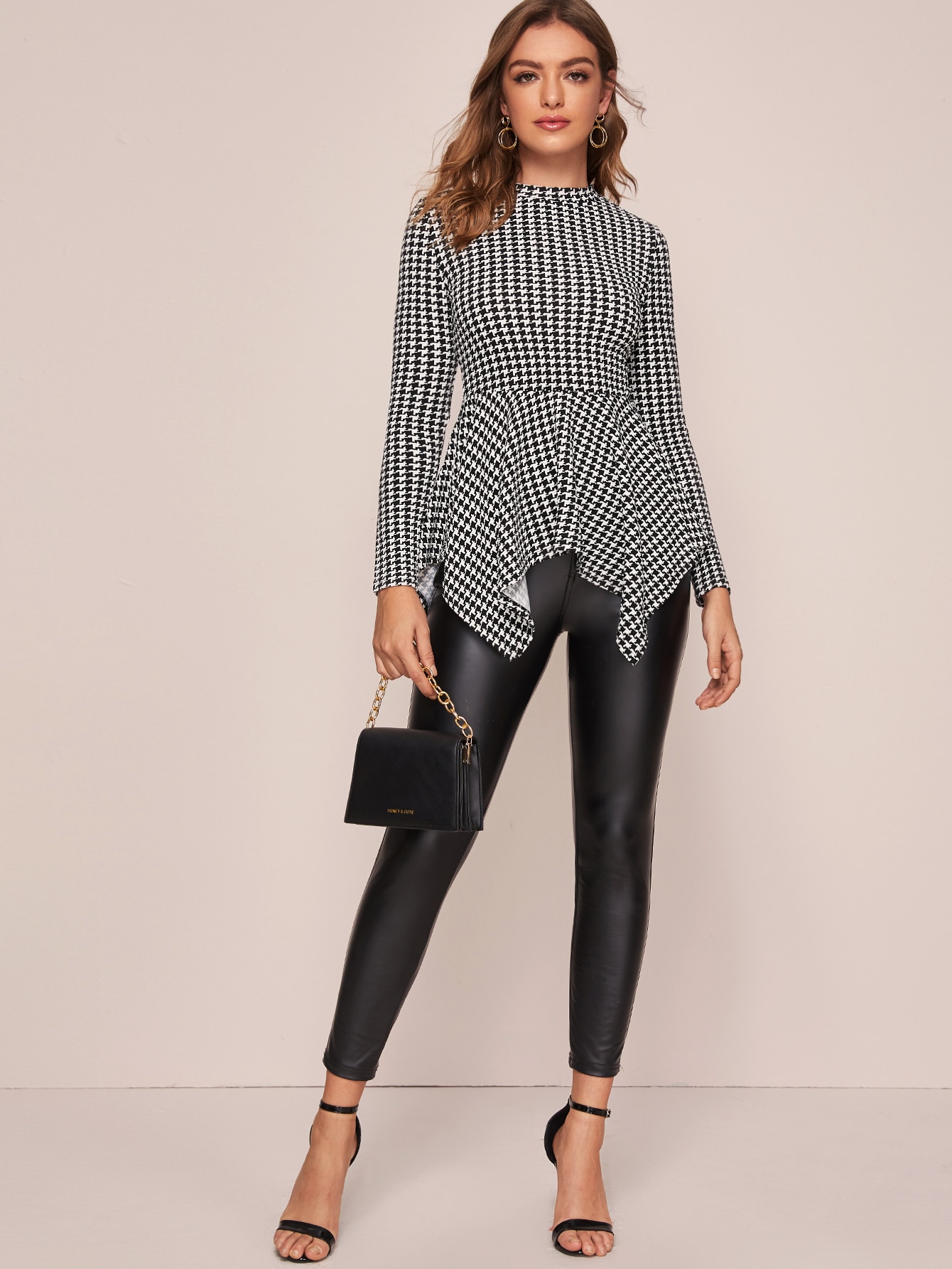 SHEIN Clasi Mock-neck Hanky Hem Houndstooth Top | SHEIN USA