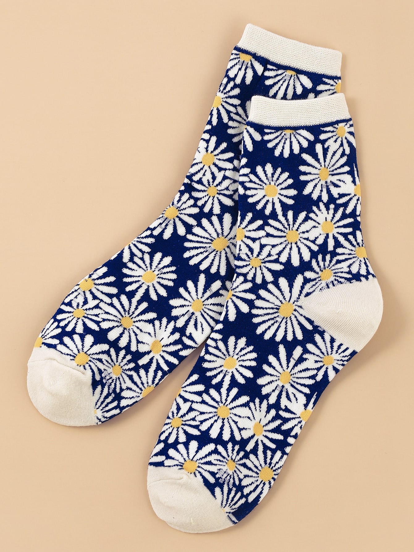 Daisy Pattern Socks