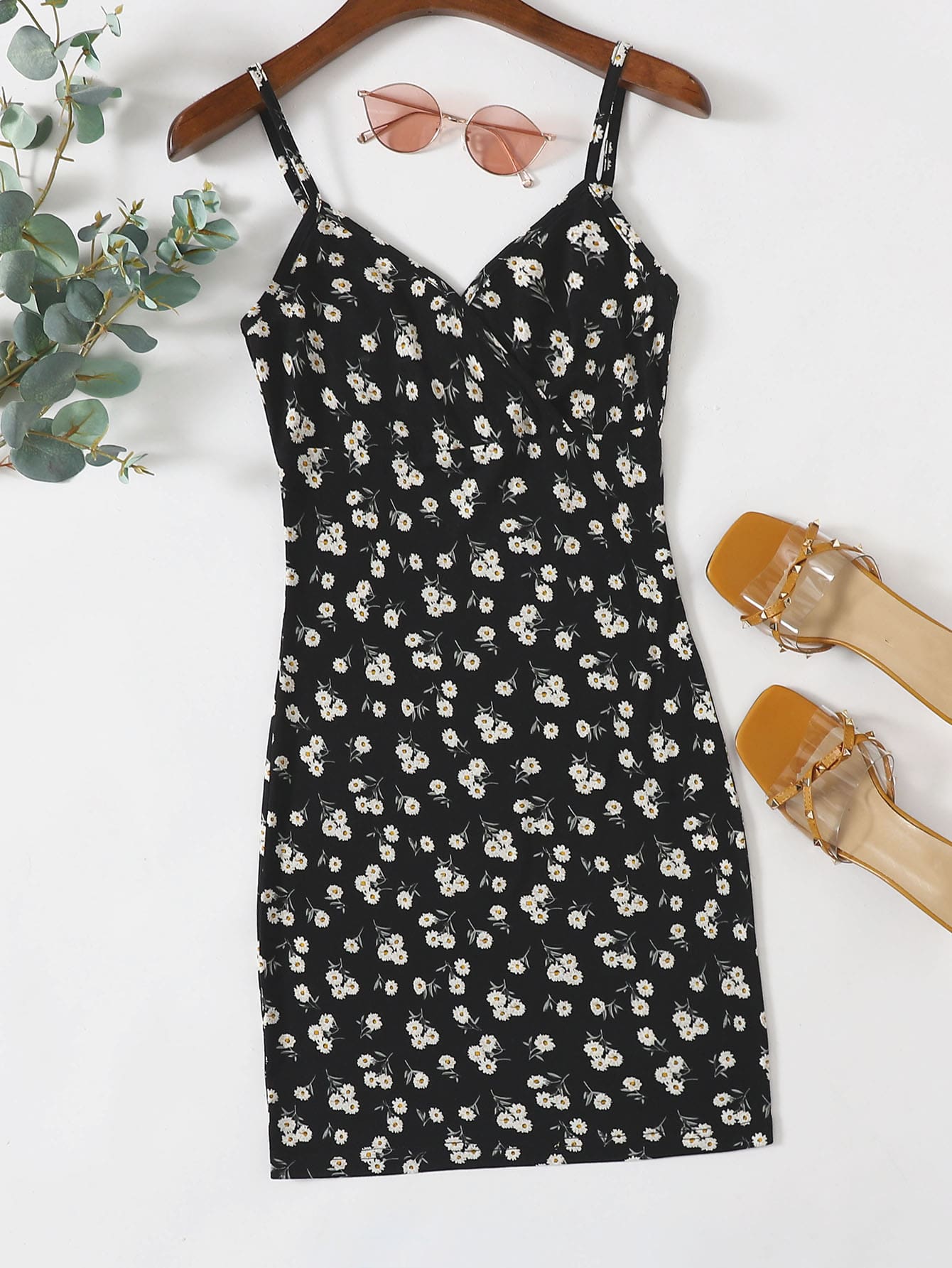 SHEIN Qutie Cottagecore Surplice Neck Daisy Dress | SHEIN USA