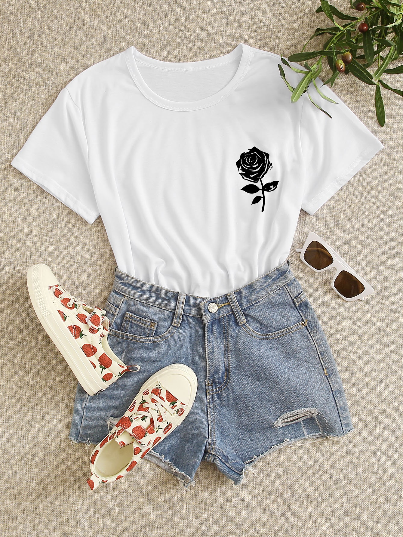 SHEIN LUNE Rose Print Short Sleeve Tee | SHEIN USA