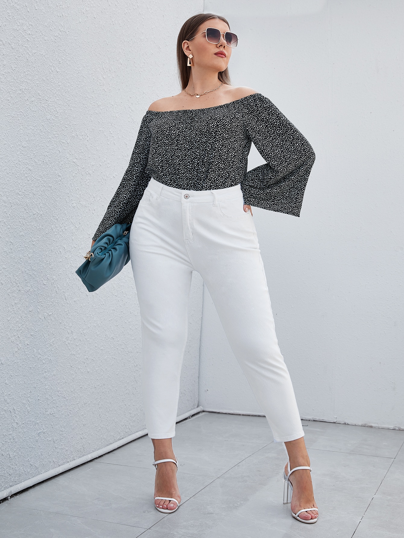 SHEIN Essnce Plus Curvy High Waist Medium Stretch Ripped Jeans | SHEIN USA