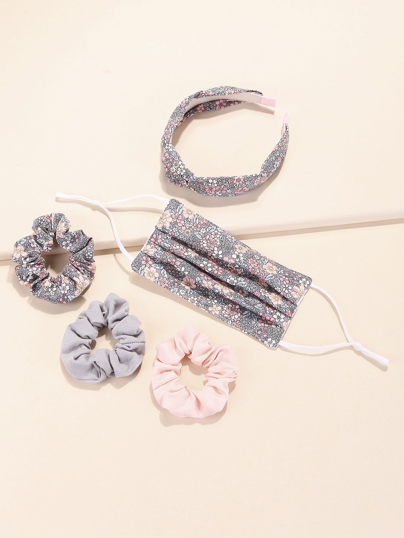 1pc Toddler Girls Flower Pattern Face Mask & 4pcs Hair Accessory