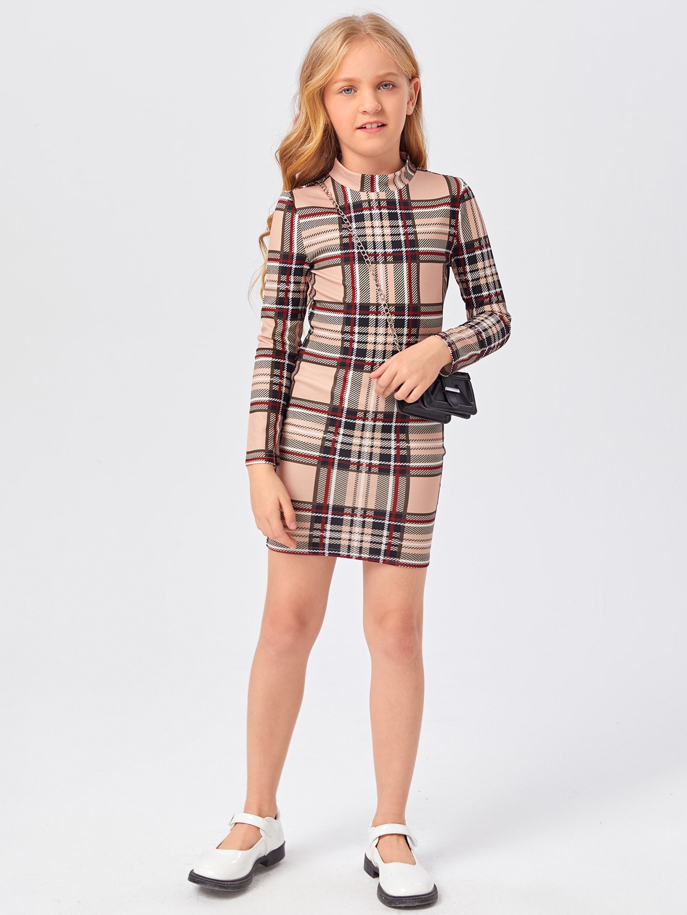 SHEIN Kids FANZEY Vestido Plisado Ajustado A Cuadros Con Cuello Alto ...