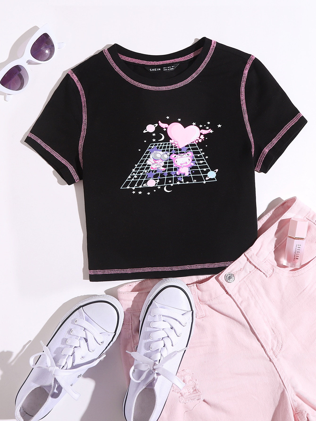 SHEIN Qutie Cartoon Graphic Contrast Stitch Tee | SHEIN UK
