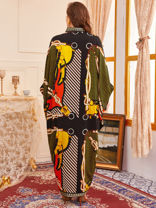 SHEIN Modely Plus Chevron And Chain Print Kaftan Dress | SHEIN USA