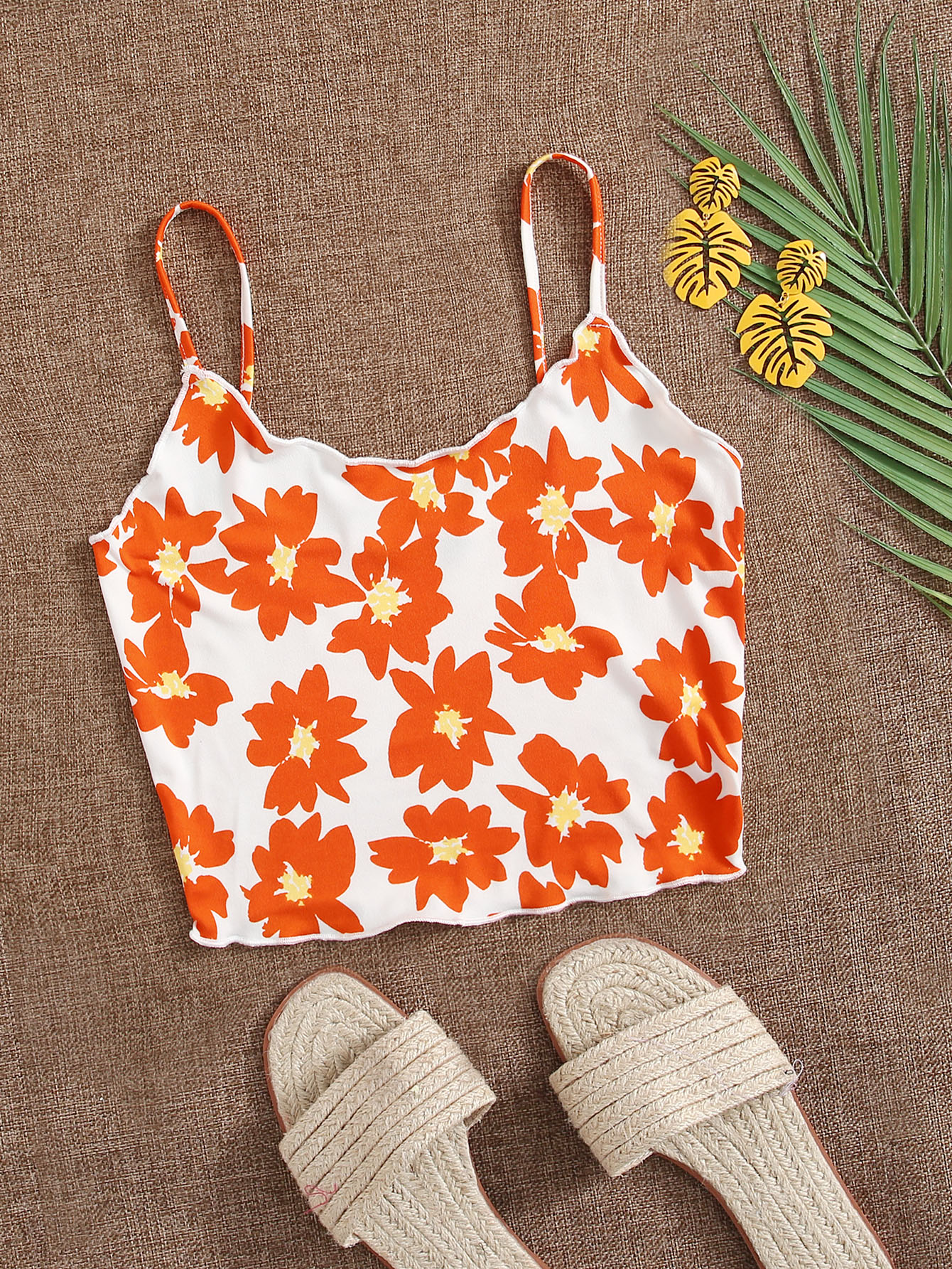 Shein Wywh Top De Tirantes Con Estampado Floral Ribete En Forma De