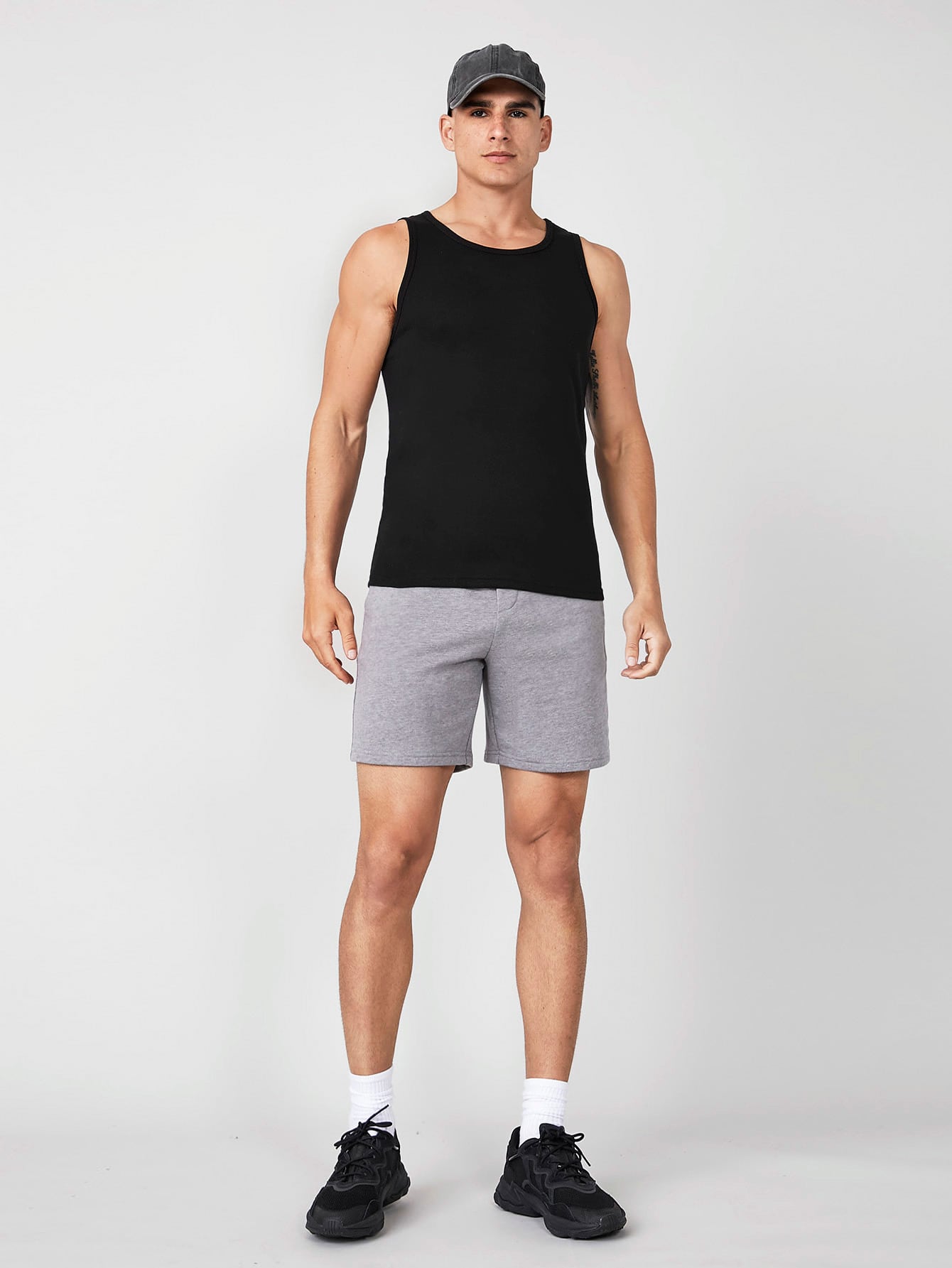 Manfinity Basics Men Solid Tank Top | SHEIN UK Manfinity Basics Men Solid Tank Top | SHEIN UK