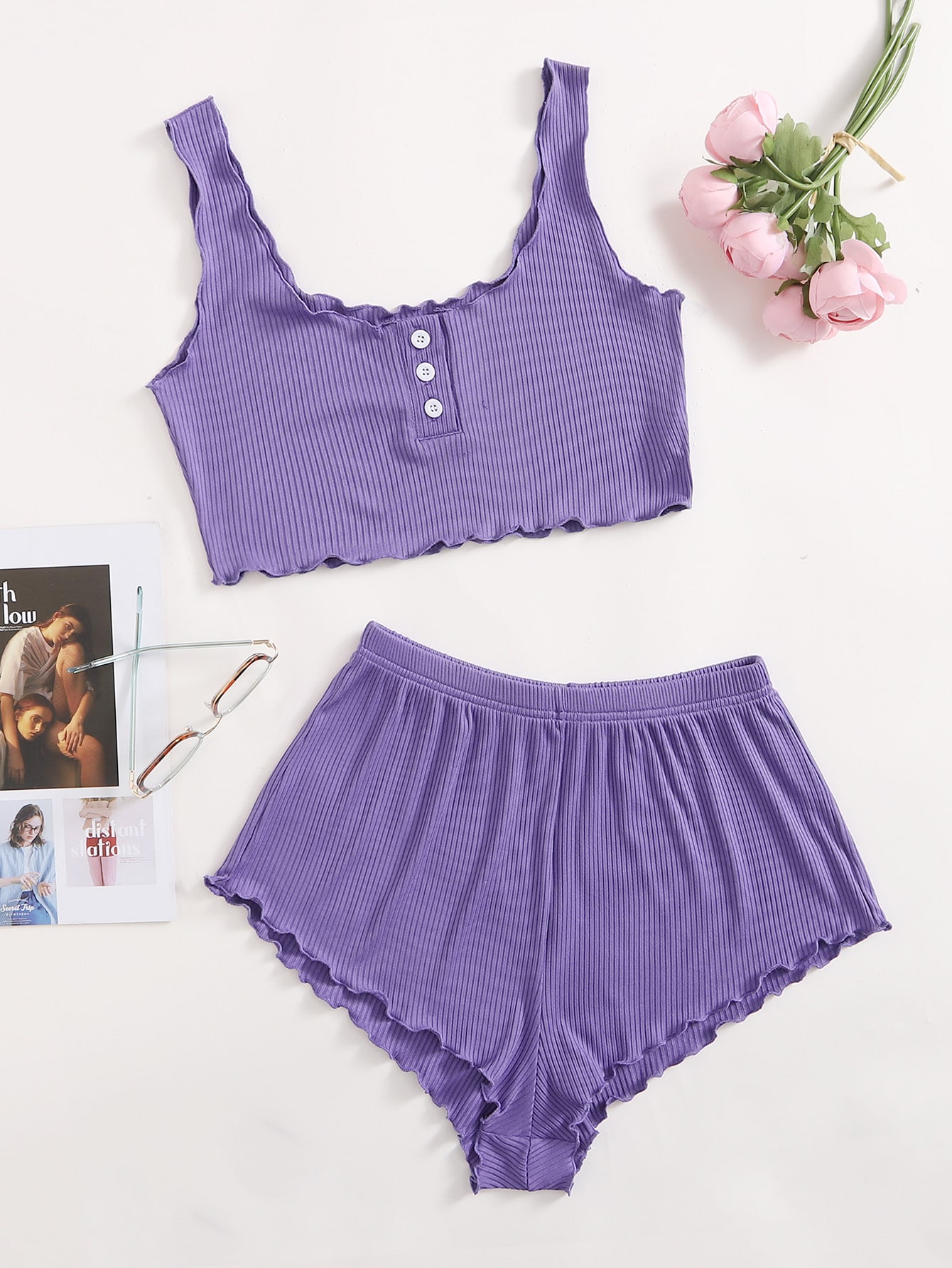 Lettuce Trim Solid Lounge Set