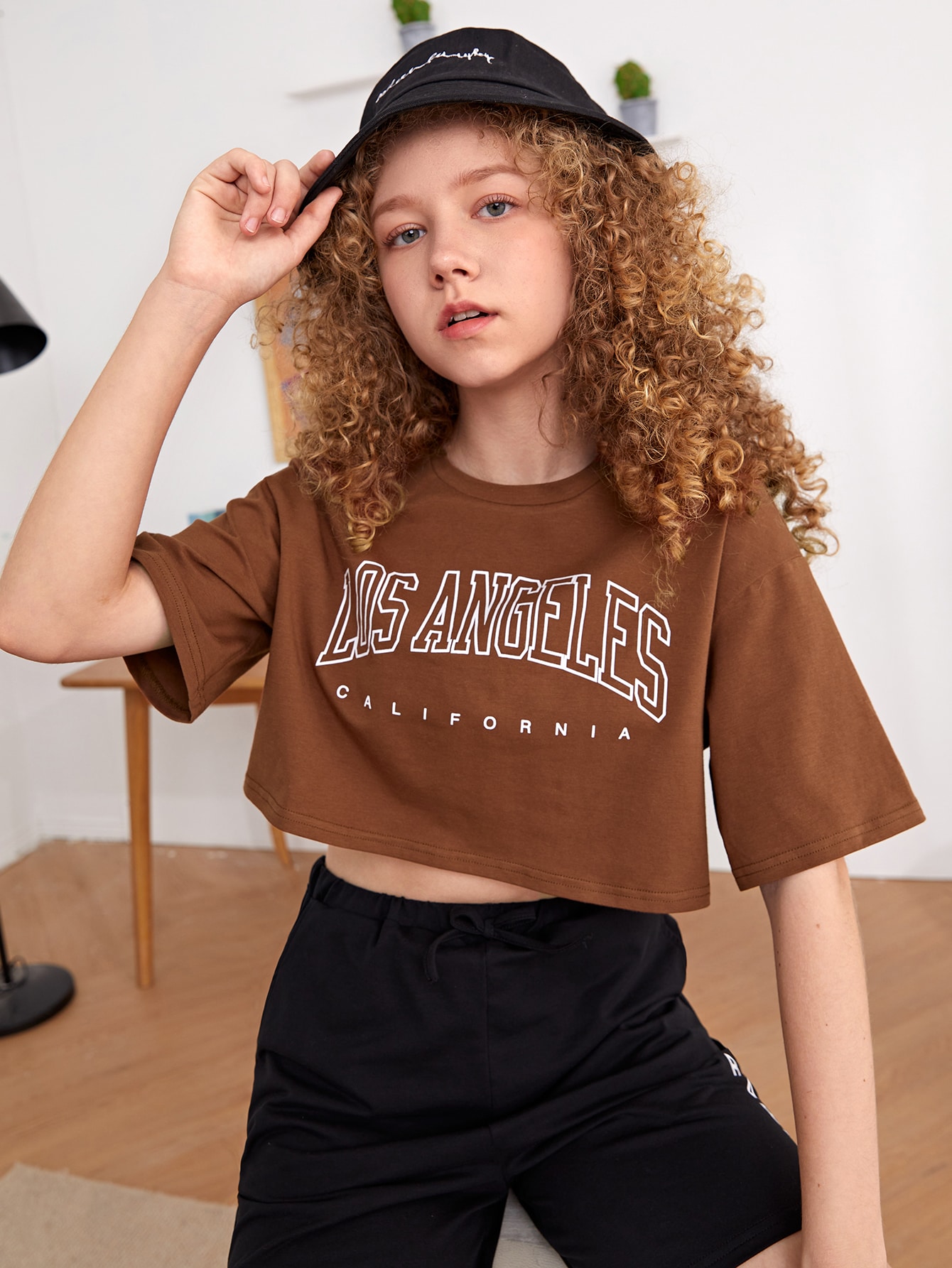 Teen Girls Drop Shoulder Letter Graphic Crop Tee