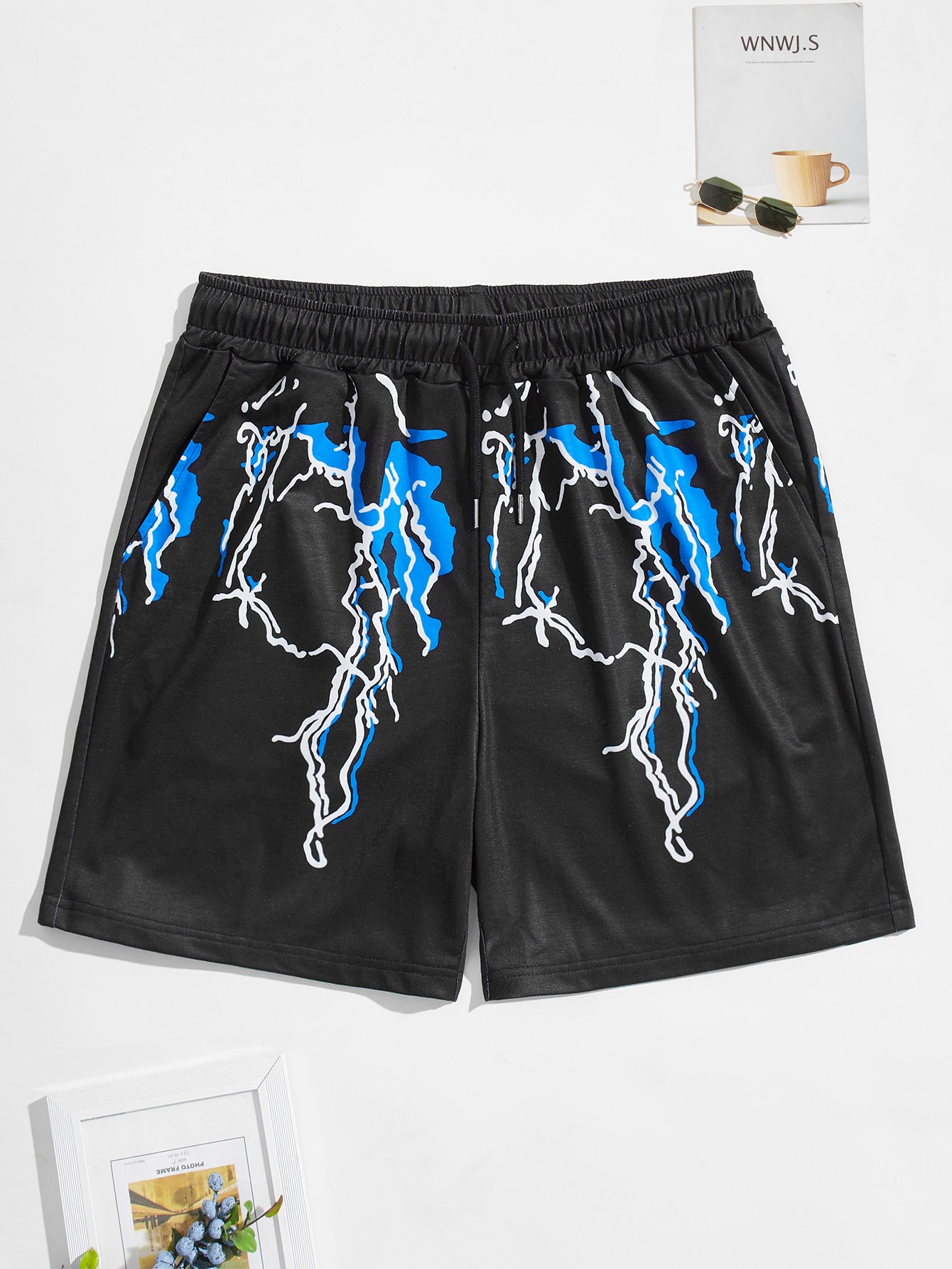 Men Graphic Print Shorts