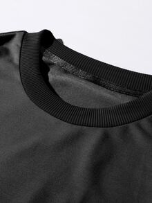 Manfinity Hypemode Men Pocket Letter Patched Combo Tee | SHEIN USA