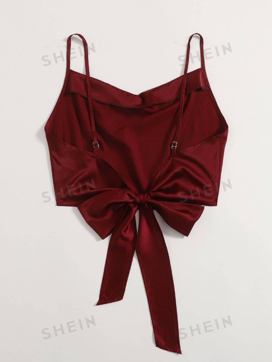Shein Privé Top De Tirantes Corto De Satén Con Cordón Trasero Moda De