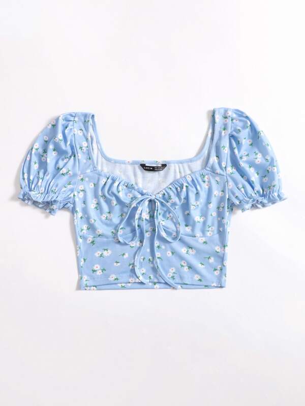 SHEIN Qutie Plus Cottagecore Daisy Floral Milkmaid Top | SHEIN USA