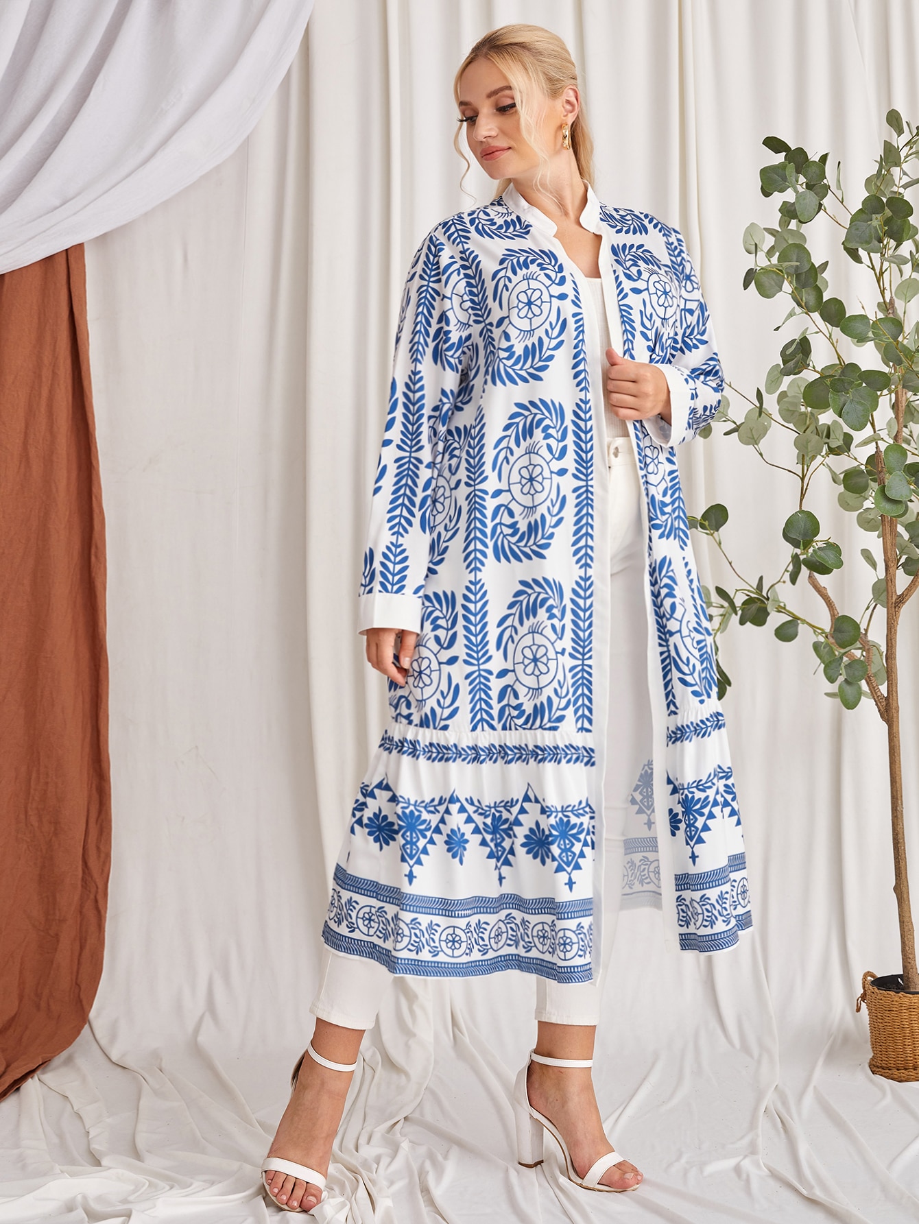 Plus Leaf Print Kimono