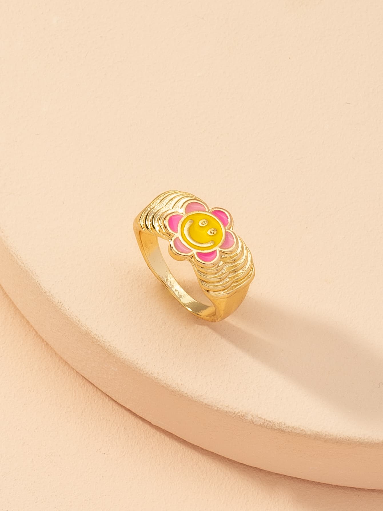 Flower Pattern Ring