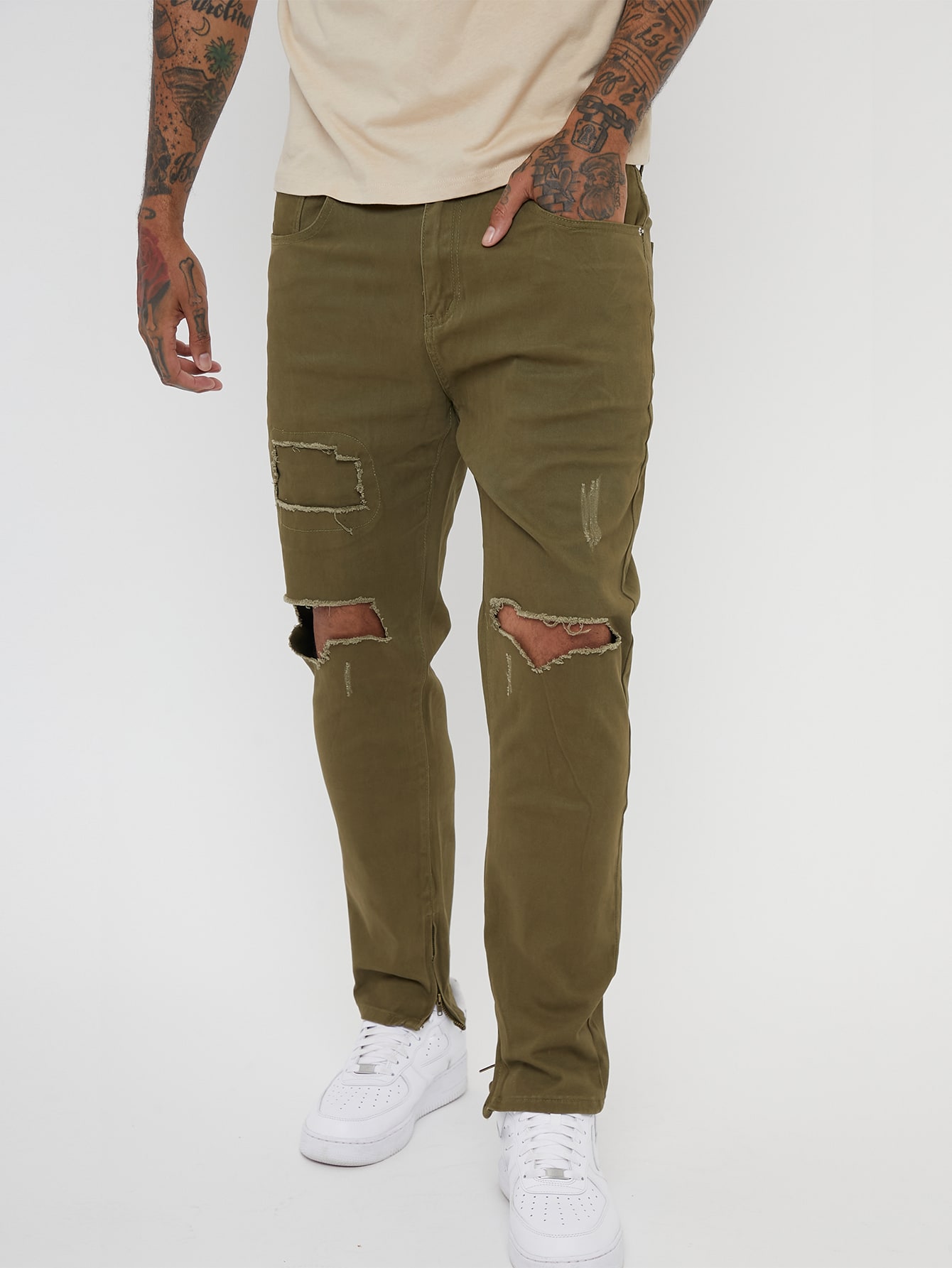 Men Ripped Zipper Detail Jeans