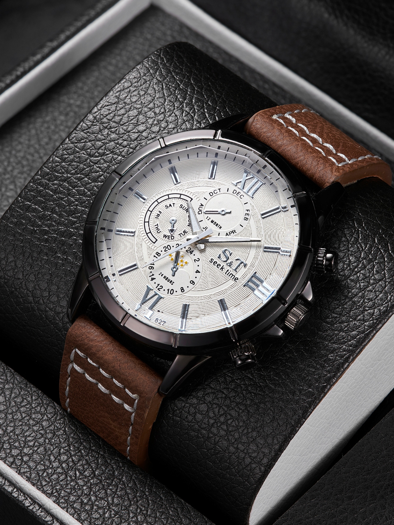 Men Triple Dial Quartz Watch
