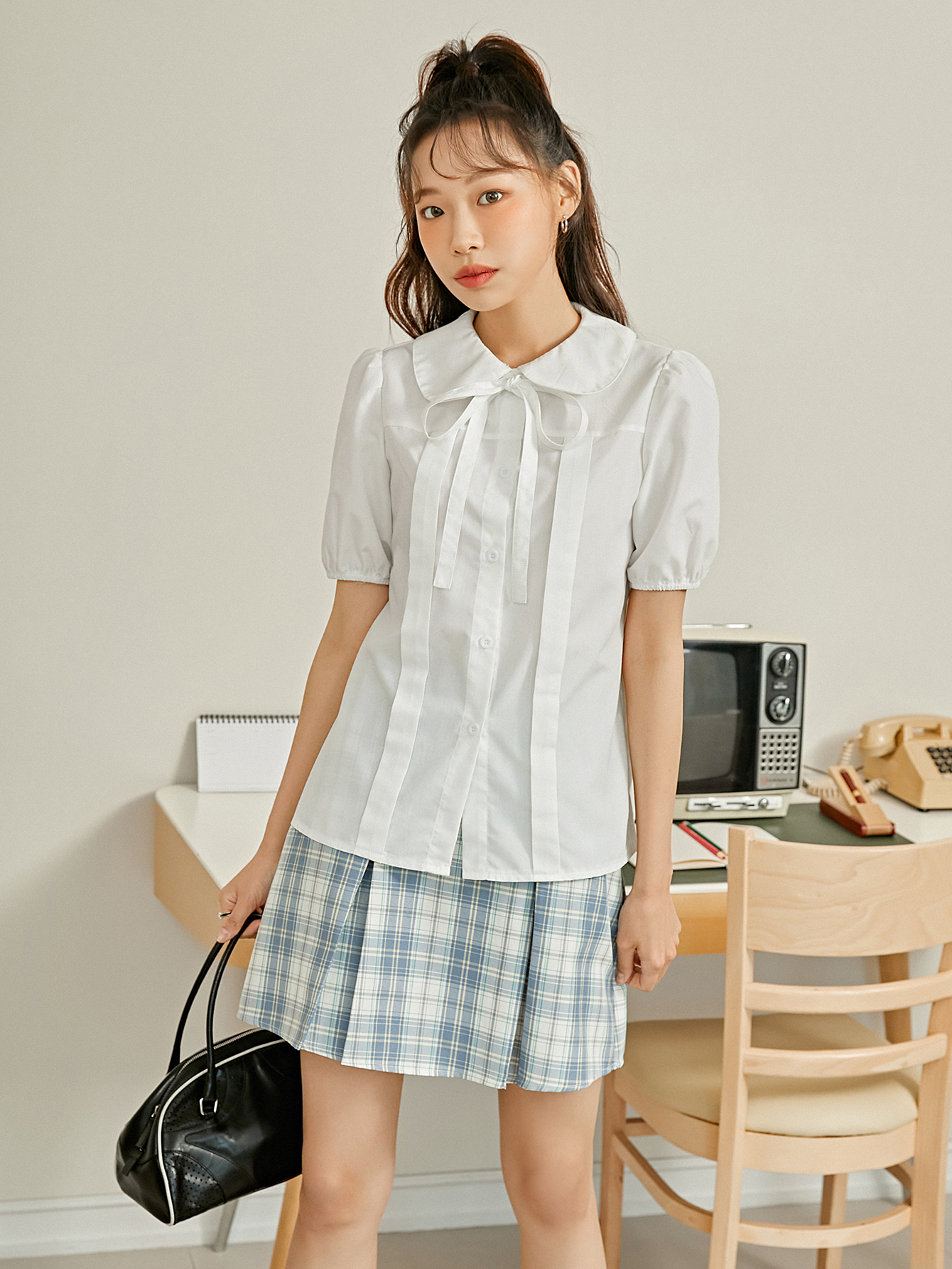 DAZY Peter Pan Collar Puff Sleeve Blouse | SHEIN EUR