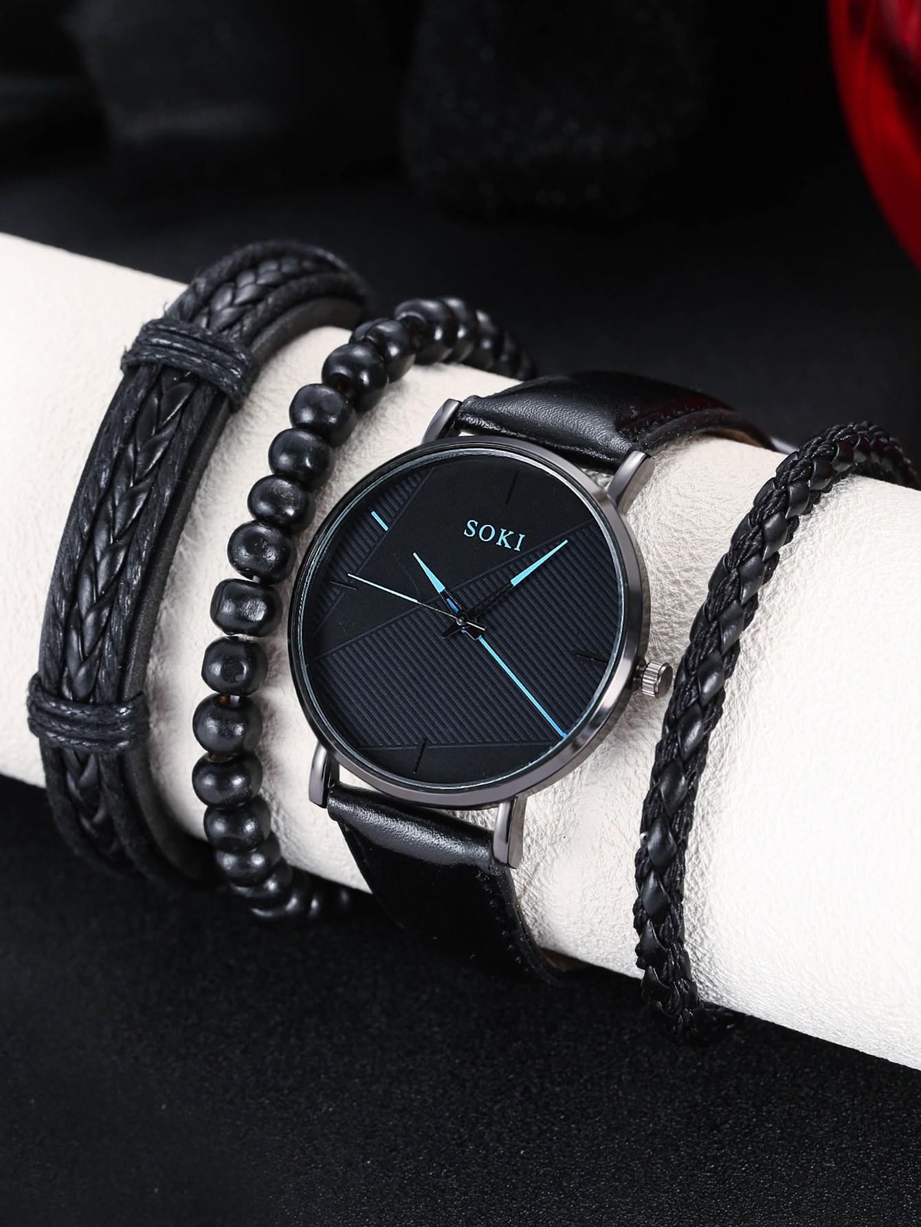 1pc Men Round Pointer Quartz Watch & 3pcs Bracelet