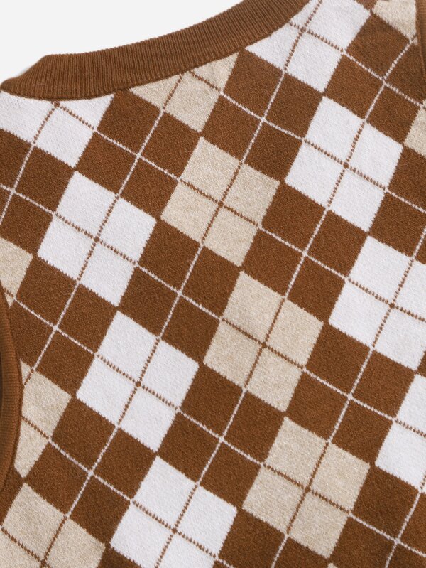 SHEIN Qutie V Neck Argyle Pattern Sweater Vest | SHEIN USA