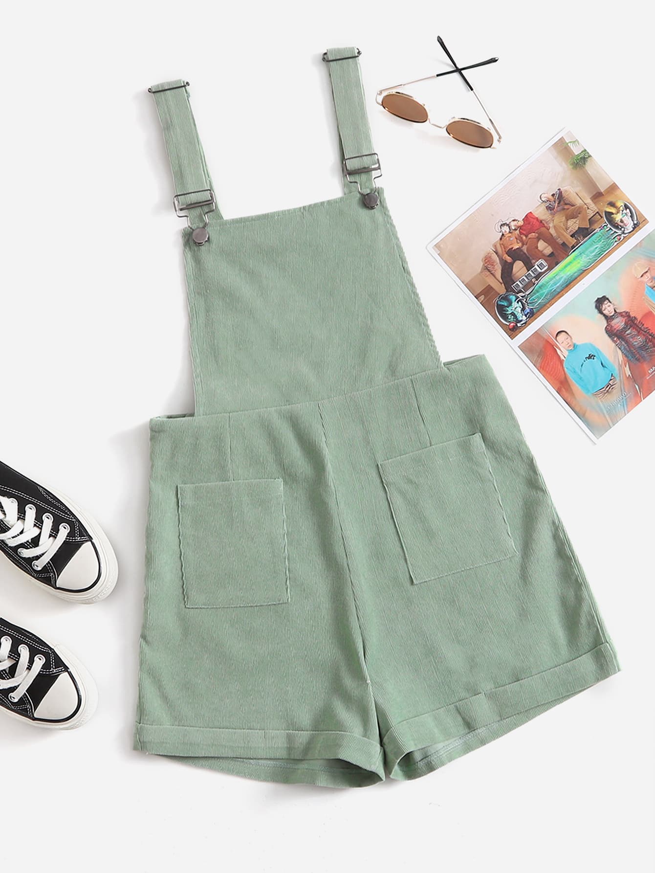 Mono overol con doble bolsillo de pana