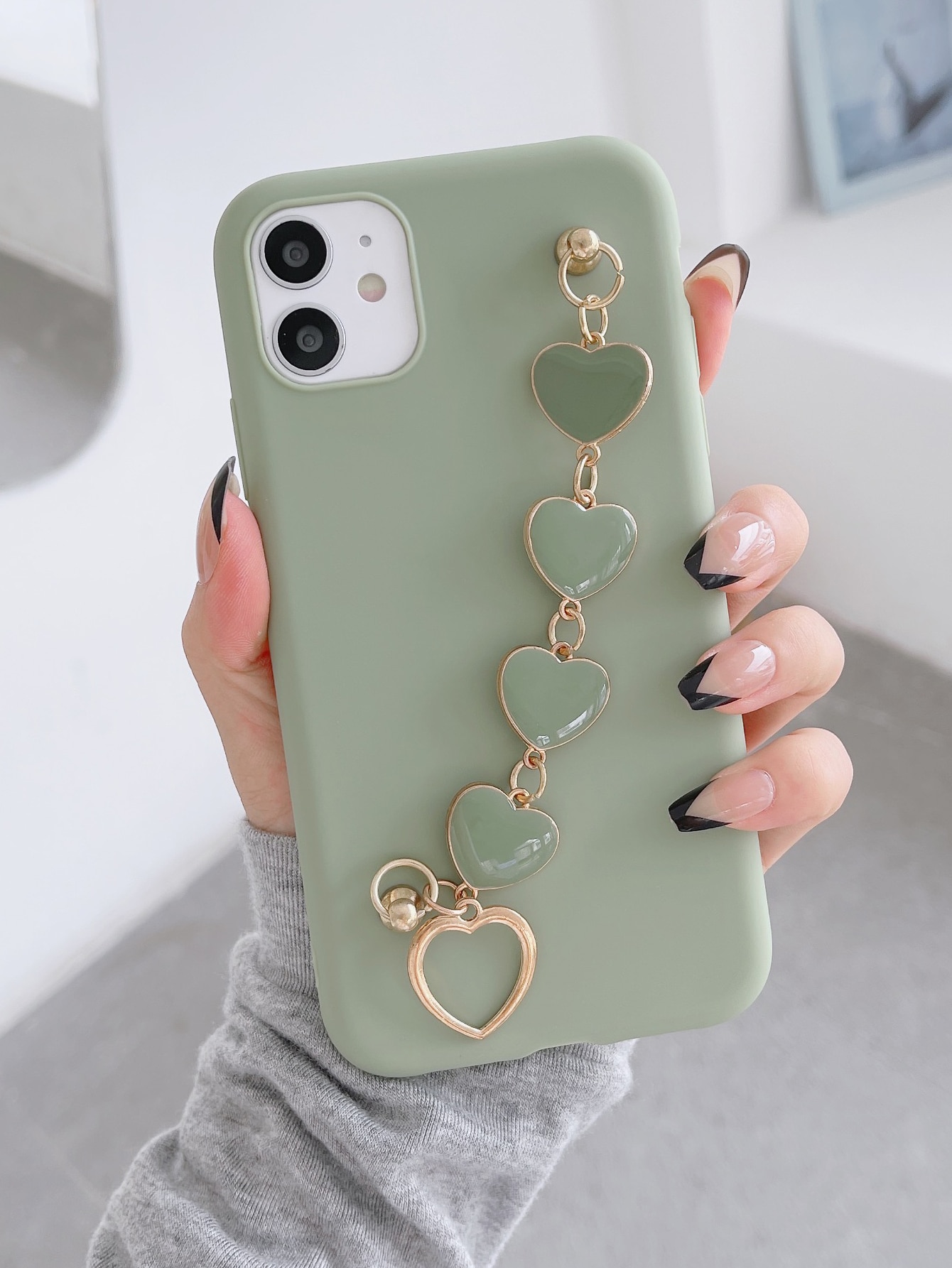 Plain Phone Case With Heart Chain Hand Strap