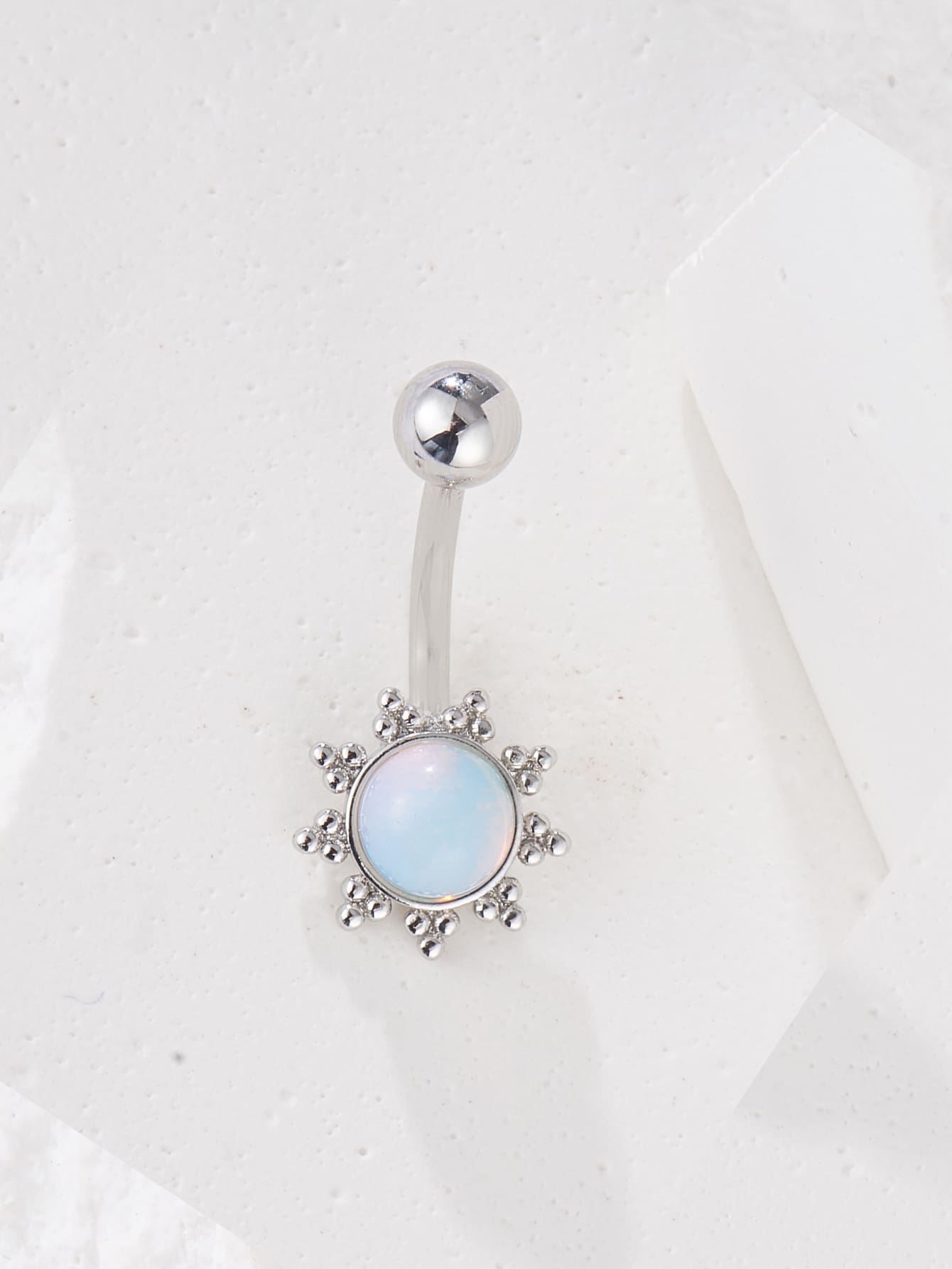 Piercing no umbigo simples