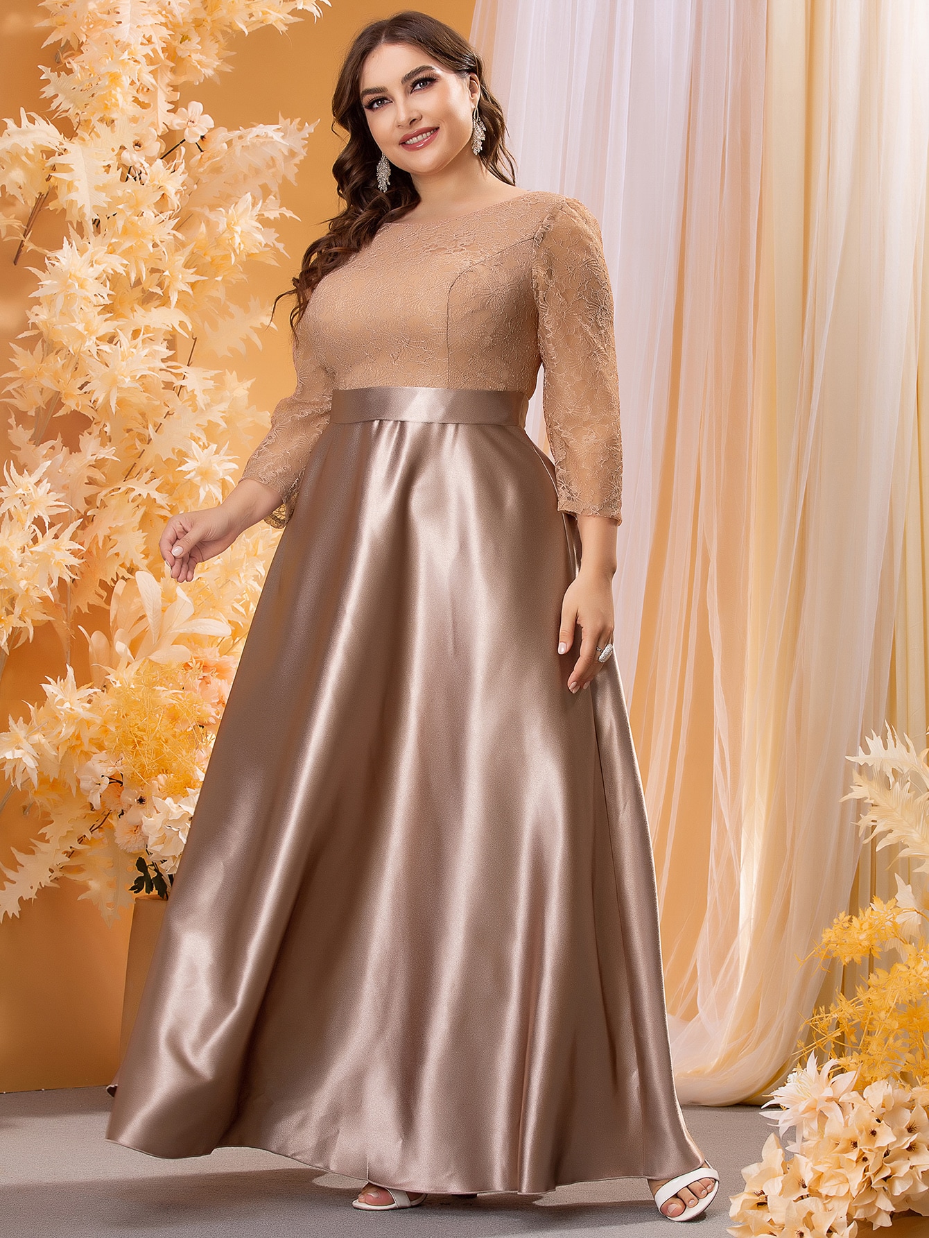 SHEIN Modely Plus Lace Panel Satin Prom Dress | SHEIN USA