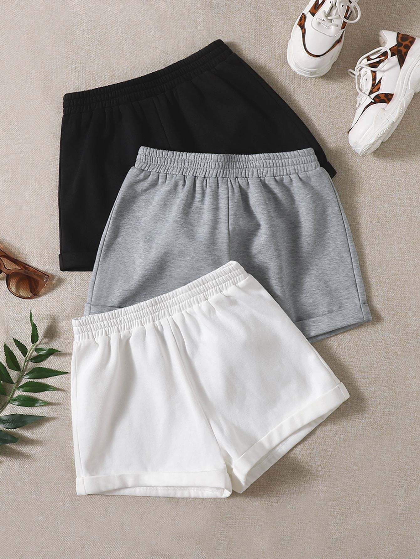 SHEIN EZwear Plus 3pcs Elastic Waist Cuffed Hem Shorts | SHEIN USA