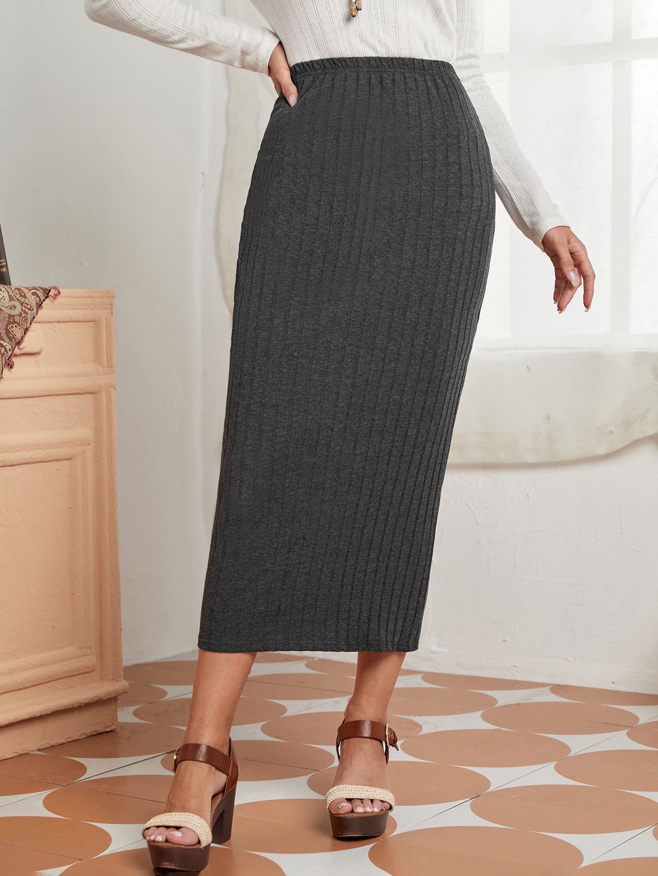 EMERY ROSE Solid Ribbed Knit Skirt