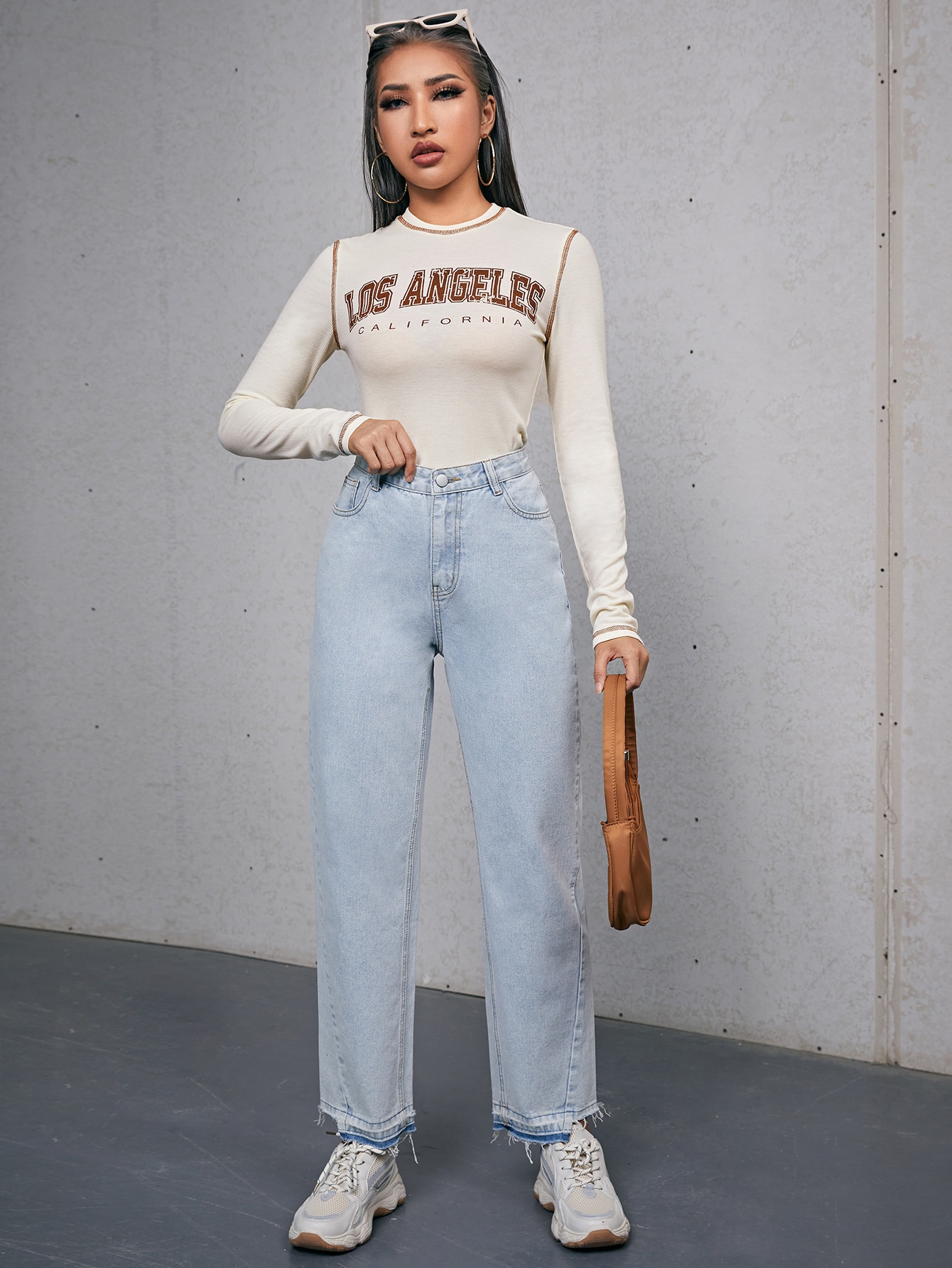 SHEIN EZwear Letter Graphic Contrast Stitch Tee | SHEIN UK