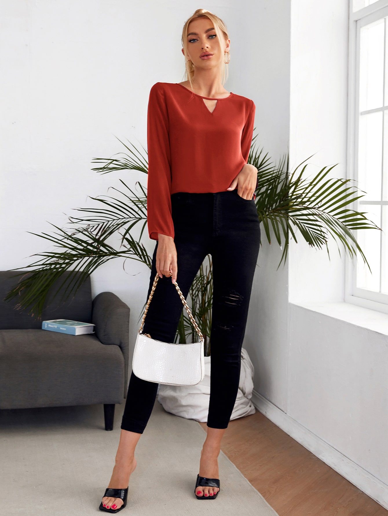 SHEIN Clasi Blusa unicolor de cuello con abertura de ojo | Moda de Mujer | SHEIN México