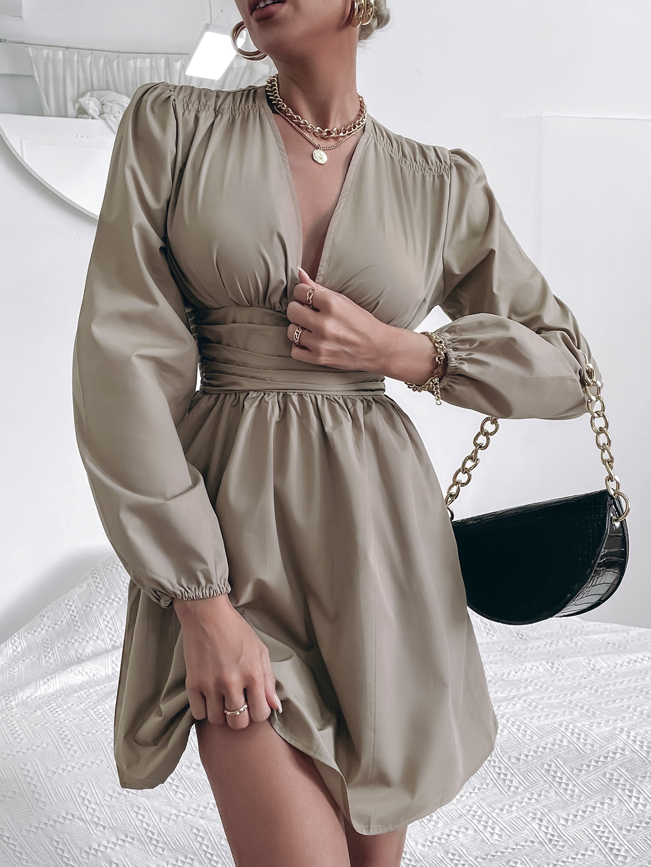 SHEIN Frenchy Solid Ruched Shirred Back Dress | SHEIN UK